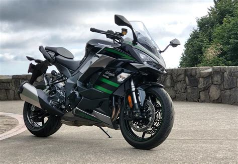 Kawasaki Ninja 1000 Review