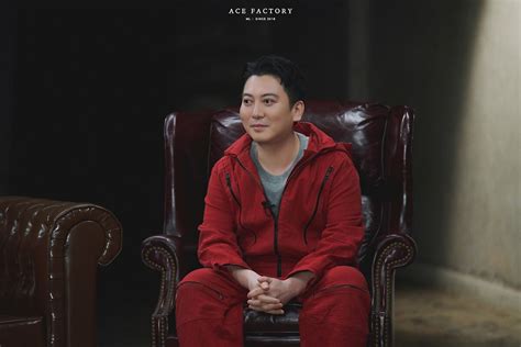 기생충 지하실 아저씨 충격 근황 에이스팩토리