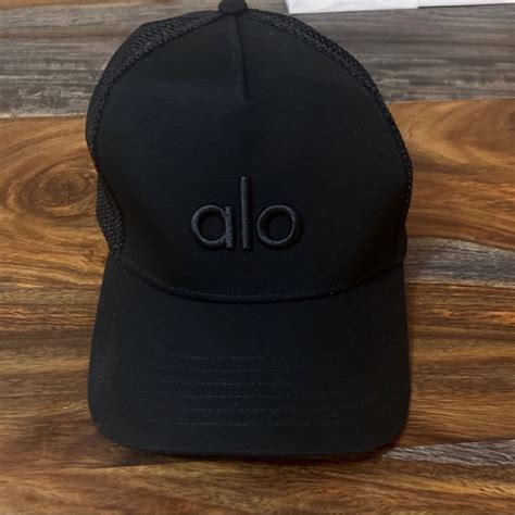 Alo Yoga Accessories Alo All Black Hat Poshmark