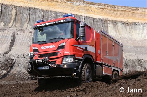 Tlf 3000 Mit Staffelkabine Von Rosenbauer