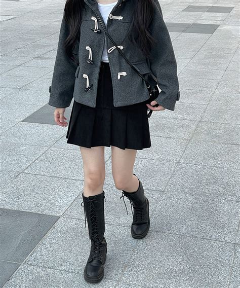 어반밤 코링 코듀로이 골덴 반 플리츠 미니 스커트