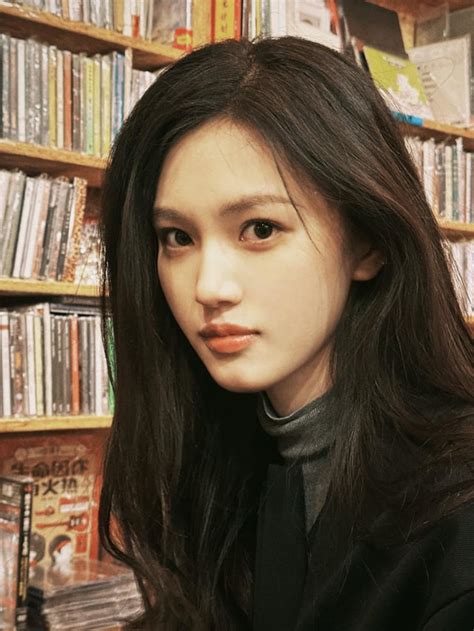 Shen Yujie R Vindictaratecelebs