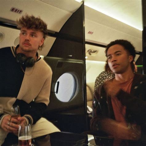 Nicholas Galitzines August Moon Bandmates In The Idea Of You