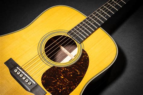 Martin Billy Strings Signature D 28 And D X2e Guitars Announced At Namm