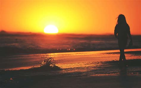 [100 ] Sunset Girl Pictures