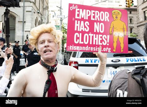 New York Ny Usa 23rd May 2018 Emperor Has No Clothes Sign At A