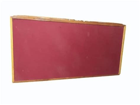 Velvet Cloth Surface Plain Red Pin Up Board For School Office And College Frame Material