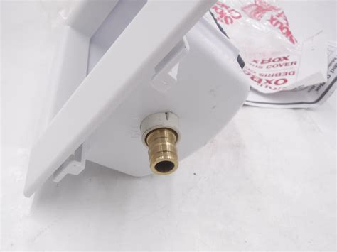 Sioux Chief 12 Propex Oxbox Ice Maker Outlet Box W Water Hammer