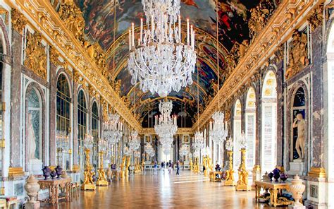 La Galerie Des Glaces Galerie De Lemblématique Château De Versailles