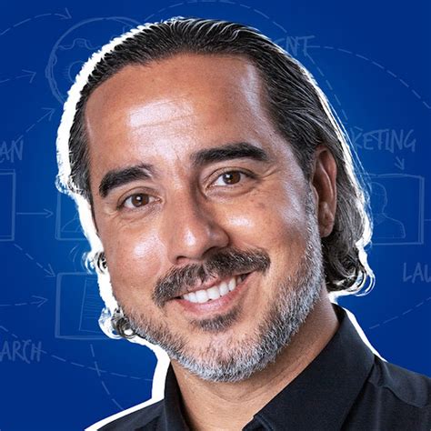 manuel suarez marketing youtube