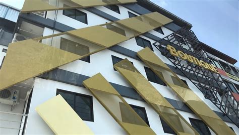 Lemone Lemone Added A New Photo