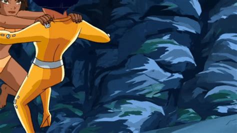 Alex Tackled By Her Mind Controlled Mother By Tonyvilla89 On Deviantart