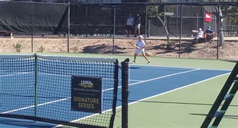 Tennis Ohne Rückhand Us Nachwuchsspieler Teodor Davidov Sorgt Für Furore Im Netz Der Spiegel