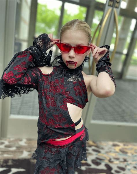 Day 3 💓kinley Fullout Cunningham🎶 Rxomgpop