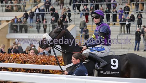 Raceday Photos © Debbie Burt