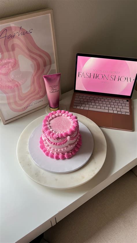 Victoria Cakes Exclusive Content
