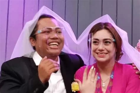 Marcel Widianto Dan Celine Evangelista Unggah Pas Foto Netizen Dukunnya Manjur Hops Id