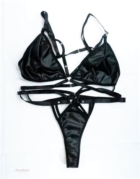 Violet Myers Strappy Black Bra And Panties Set Fans Utopia