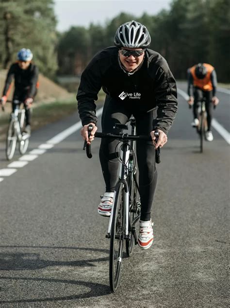 Cycling Vs Walking Which Of The 2 Is Best For Your Fitness