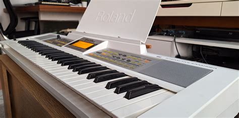 E 09w Roland E 09w Audiofanzine