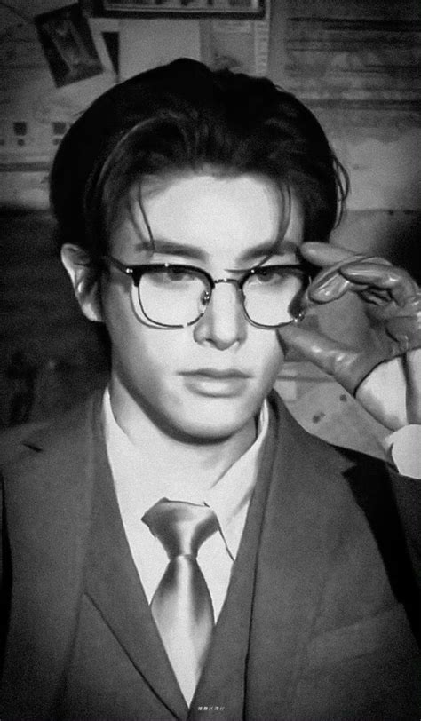 Pin By Rayhana ☁️ On Jake ☁️ Jake Sim Jake Cat Cuddle