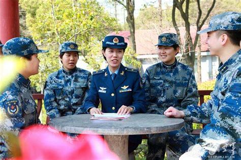 军旅人生丨张潇：歼击机女飞行员的追梦起航路 搜狐大视野 搜狐新闻