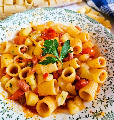 Mezze Maniche Del Contadino
