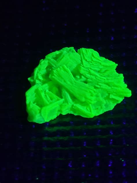 1g Autunite Crystal Fluorescent Uranium Ore Specimen Geiger Check