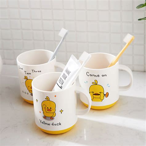 刷牙杯卡通刷牙图片卡通大山谷图库