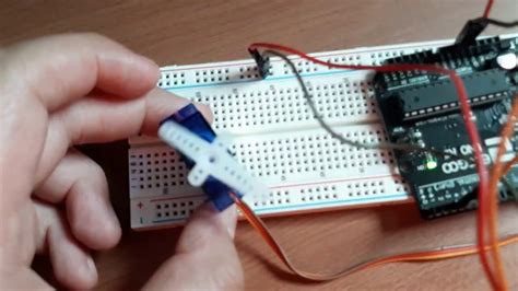 Controlar Servo con Arduino LA FORMA MAS FACIL - YouTube