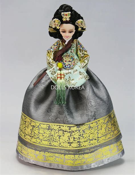 Korean Traditional Collectible Dolls Younji Doll Queen Jeonghui 115