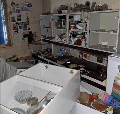 Vendée La Maison Dune Personne Souffrant Du Syndrome De Diogène