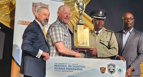 Vincentian Is Top Caribbean Community Policing Officer Iwitness News