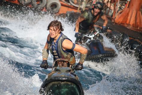 25 Years Of Waterworld At Universal Studios Hollywood Inside Universal