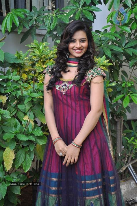 Isha Chawla Stills Photo 70 Of 74