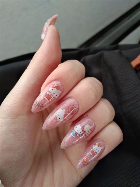 40 Gorgeous Y2k Nails To Copy The Top 2000s Nail Trends