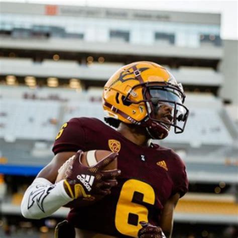 Macen Williams Fan Arch