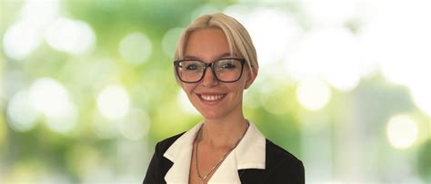 Jhett Edwards Scott For Menzies Pauline Hansons One Nation