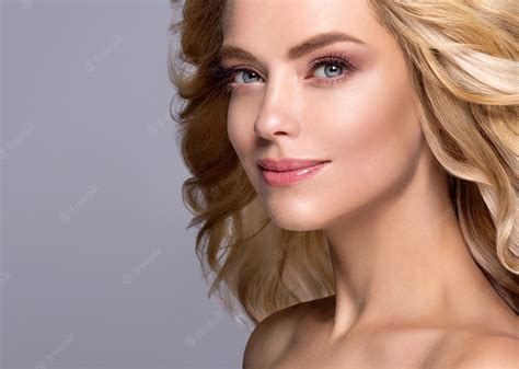 Premium Photo Blonde Face Woman Curly Hair Beauty Face Natural Makeup