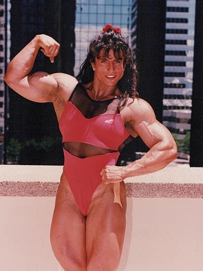 Female Bodybuilders Flexing Video Clips Photos
