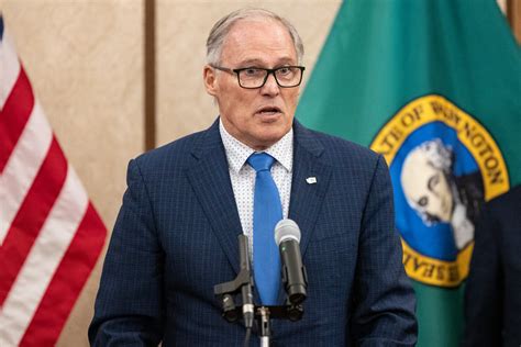 Gov Jay Inslee Signs New Gun Laws Including Ban At Transit Facilities Libraries The Daily