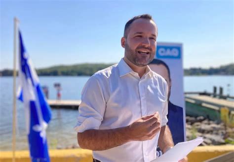 Après Sa Séparation Avec Geneviève Guilbault Mathieu Lacombe A Trouvé L