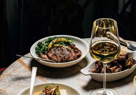 Drink And Dine Expert Tips On Pairing Cocktails With Complementary