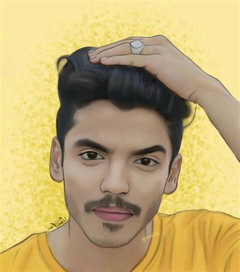 مع الاصفر منور وكانه نور الشمس