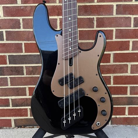 Dingwall Sp1 4 String Gloss Metallic Black Alder Body Maple Neck Rosewood Fretboard Matte