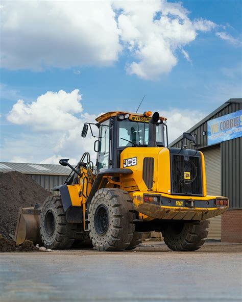 Jcb On Linkedin Jcb Wheelloaderwednesday Jcbmoment