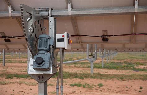 What Is A Solar Tracker How Does It Work And How Many Types Are There
