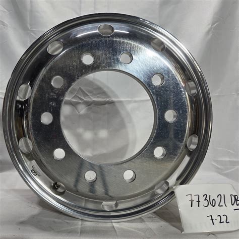 19 5 X 7 5 Alcoa 10 Lug Aluminum Rear Wheel Buy Truck Wheels