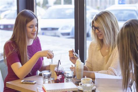Studend Bilder Bläddra Bland 187 Stockfoton Vektorer Och Videor