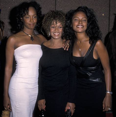 Rebbie Jackson With Her Daughters Yashi Brown And Eclectic Vibes